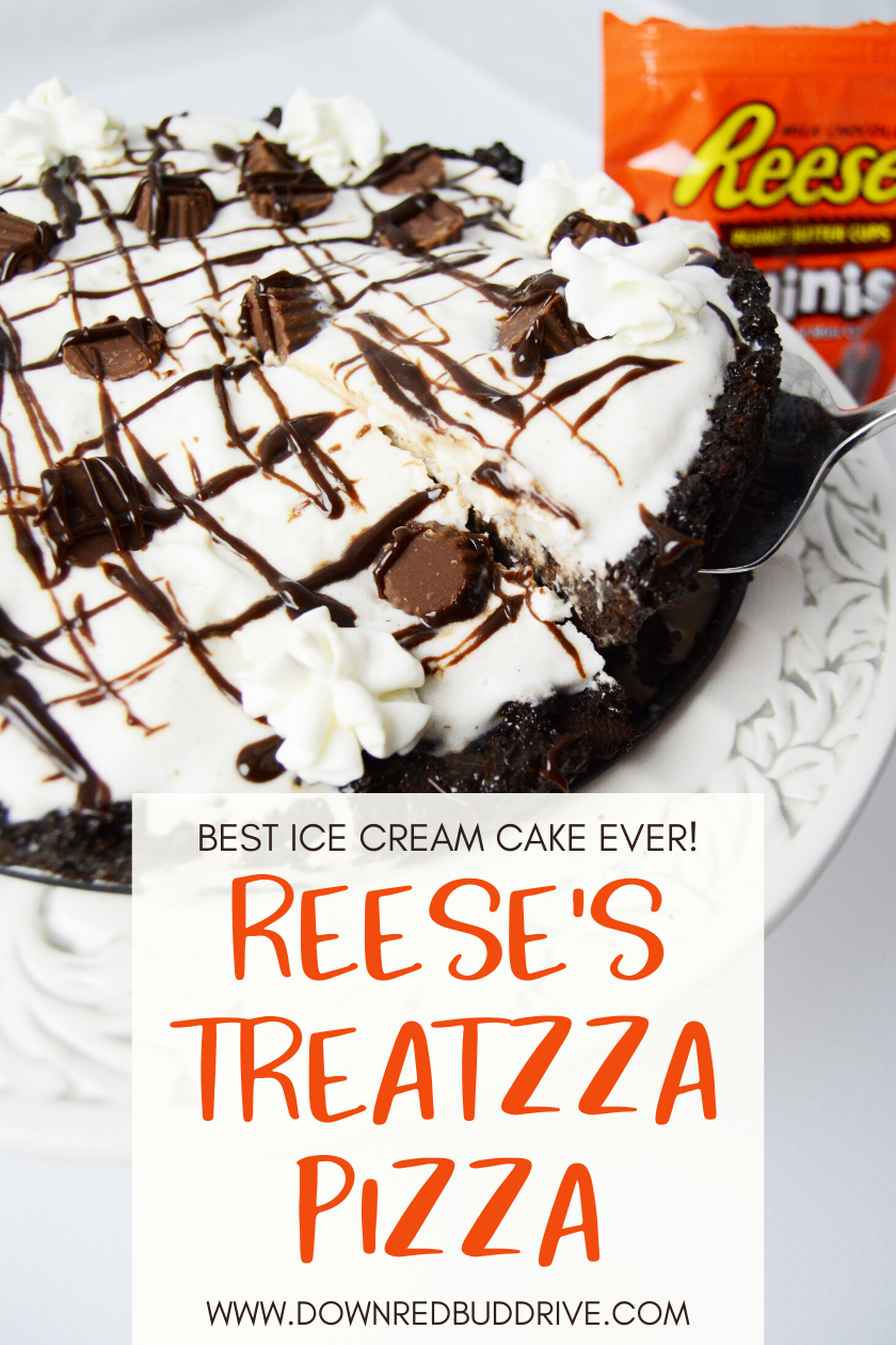 Copycat Dairy Queen Reese's Treatzza Pizza | Make it yourself!