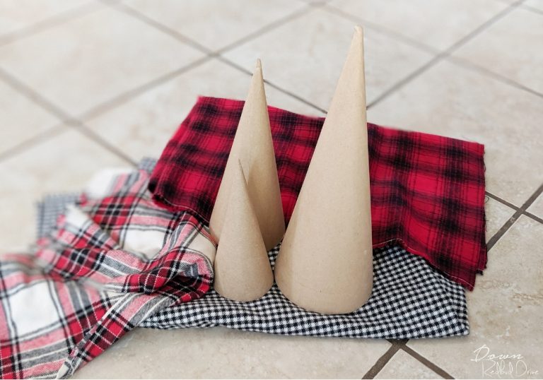 DIY Flannel Trees | Easy DIY Rustic Christmas Home Decor!