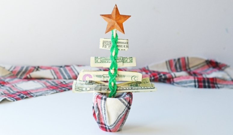Money Christmas Tree Gift DIY - Down Redbud Drive
