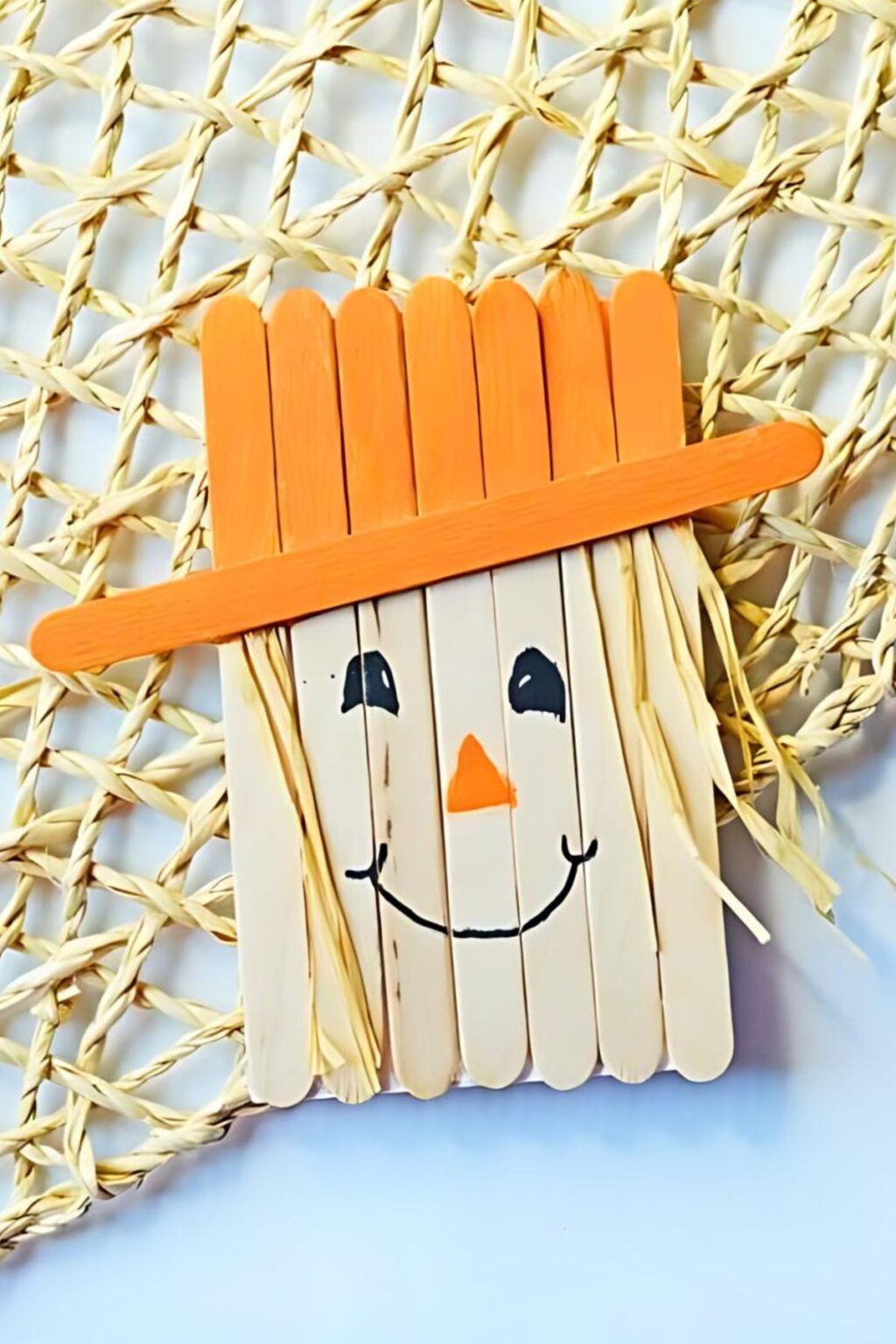 Popsicle Stick Scarecrow Magnet (Fall Craft for Kids!)
