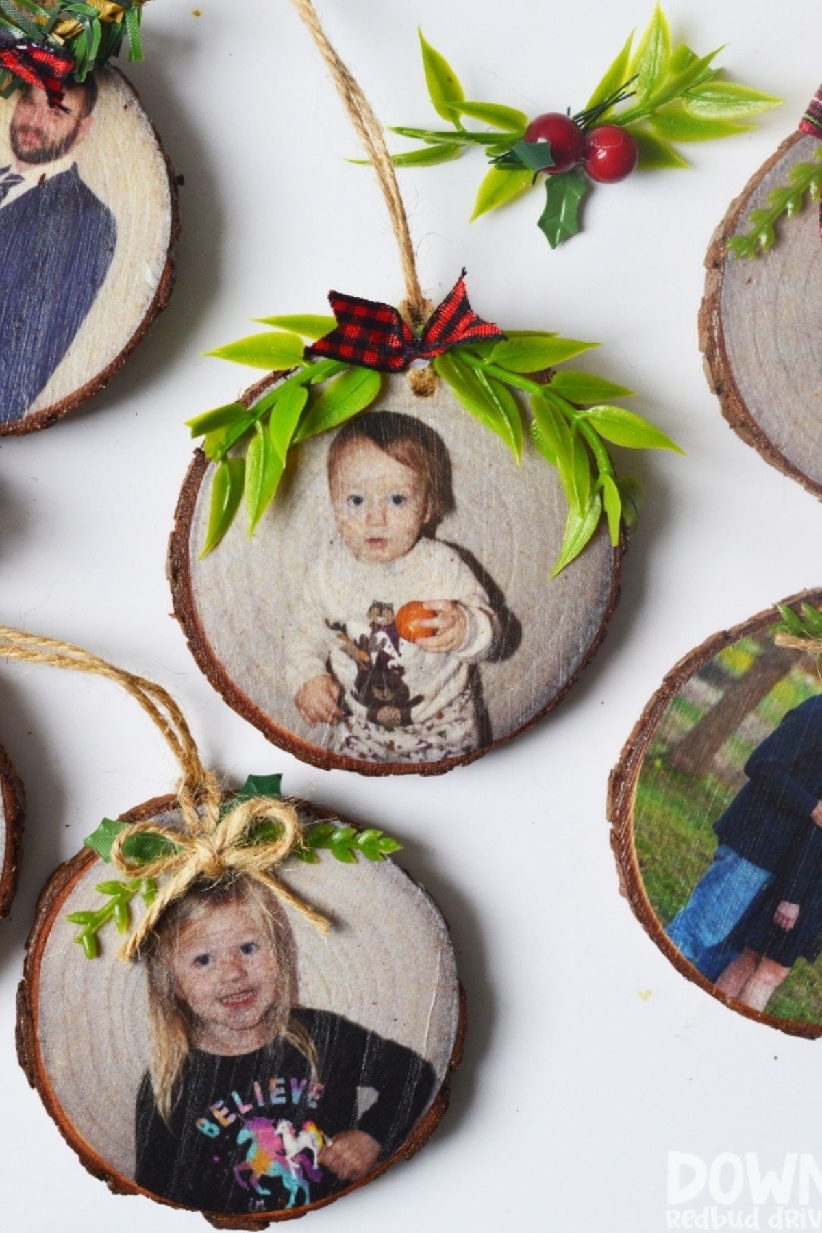 DIY Wood Photo Ornament Easy personalized Christmas ornaments
