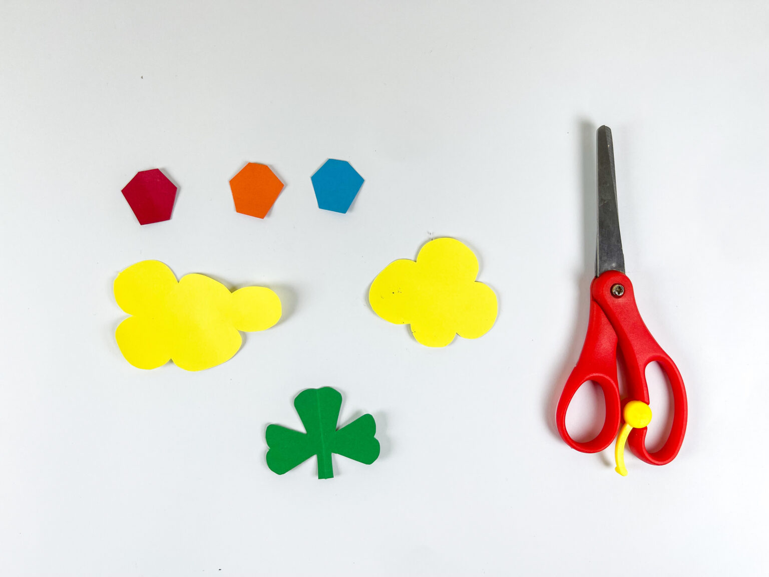 Easy Pot of Gold Craft for St. Patrick’s Day (With Free Template ...