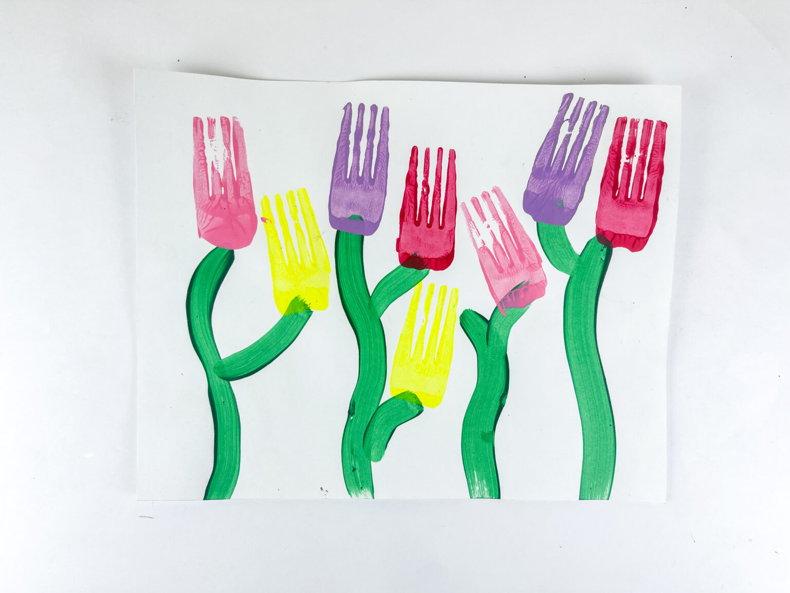 Simple Fork Painting Flower Craft for Kids - Down Redbud Drive
